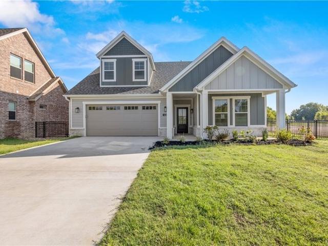 4209 W Huron Loop, Fayetteville, AR 72704