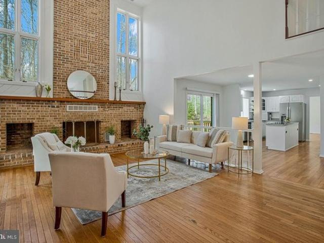 4200 Henry Ct, Saint Leonard, MD 20685