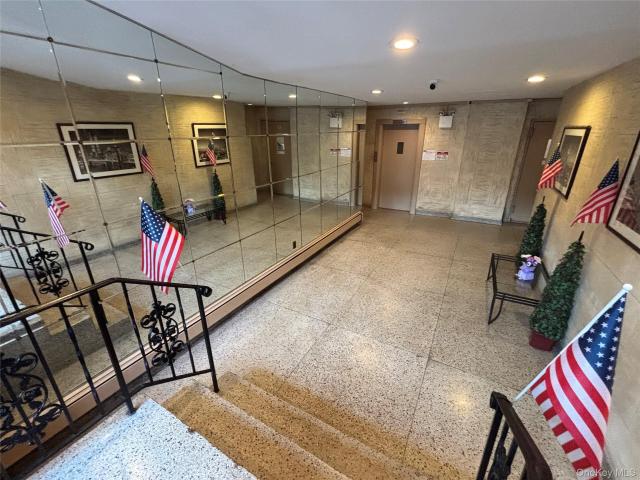 4200 Herkimer Place, Unit 7E