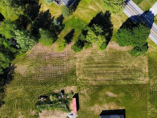4200 Johnson Rd, Lockport, NY 14094