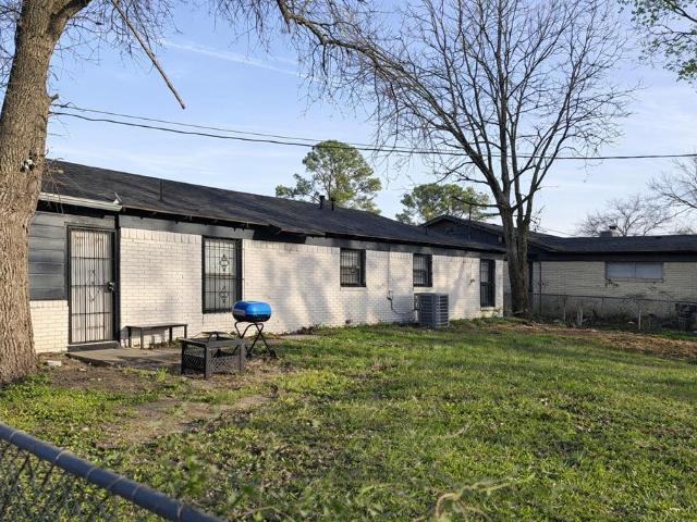 4200 Pate Dr, Fort Worth, TX 76119 | MLS #21209