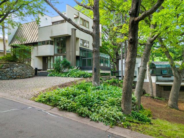 4200 Poplar Drive