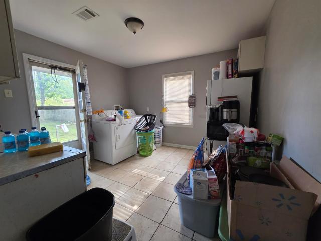 4200 queensbury ave