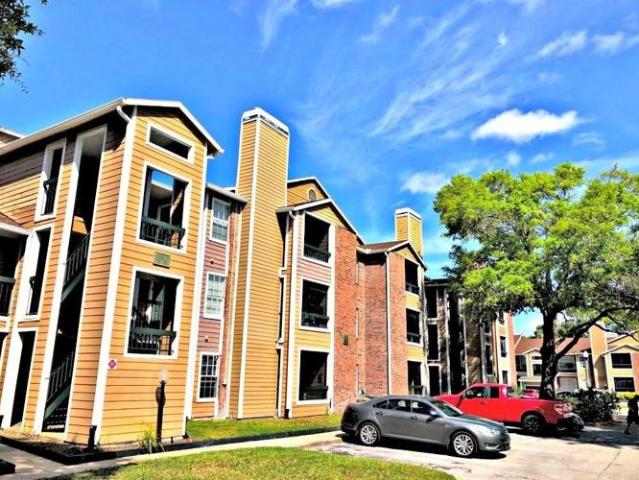4200 Thornbriar Ln #305 Orlando, FL 32822