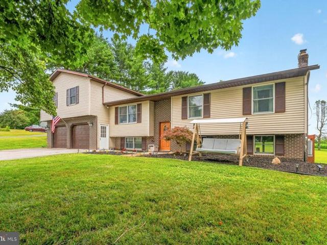 4200 Wolf Ct, Hampstead, MD 21074
