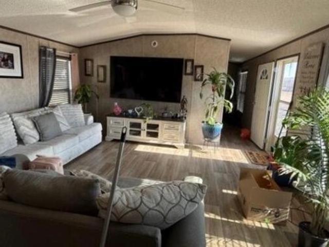 4201 Blake Rd SW, Albuquerque, NM 87121
