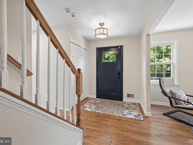 4201 E Gelding Lane