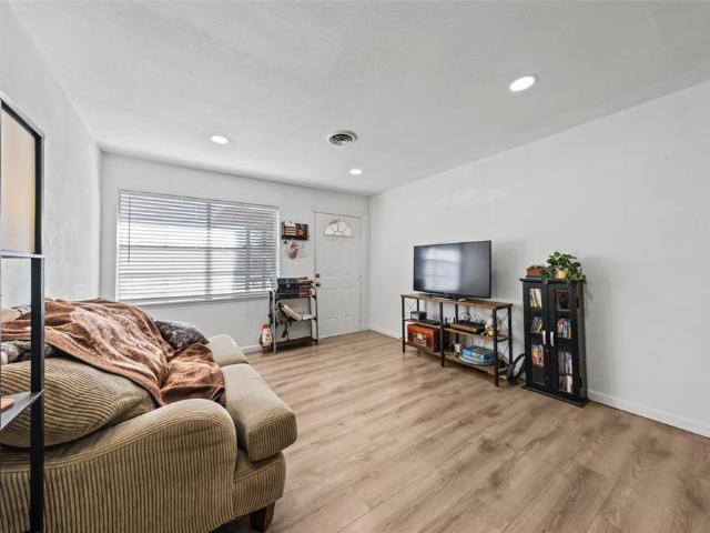 4201 Huaco Lane