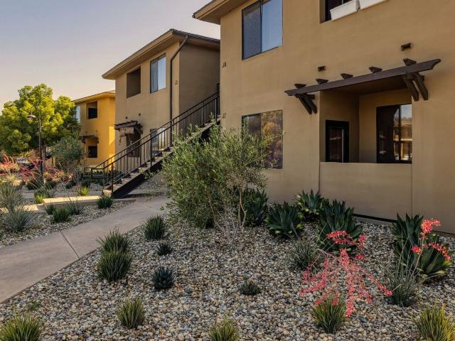 4201 Jewetta Avenue 1 Bedroom Apartment for Rent at 4201 Jewetta Ave, Bakersfield, CA 93312 Emerald Estates