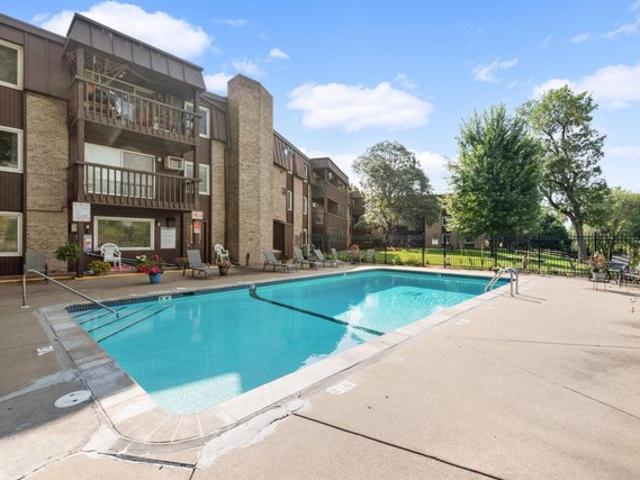 4201 Lakeside Ave N Apt 113, Brooklyn Center, MN 55429