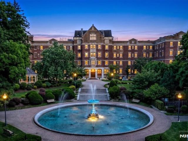 4201 Rio Vista Dr Unit 4201, Mahwah, NJ 07430