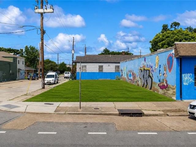 4201 St Claude Avenue