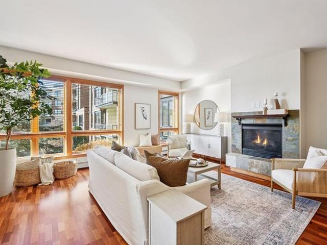4201 Sunset Dr Unit N220, Spring Park, MN 55384