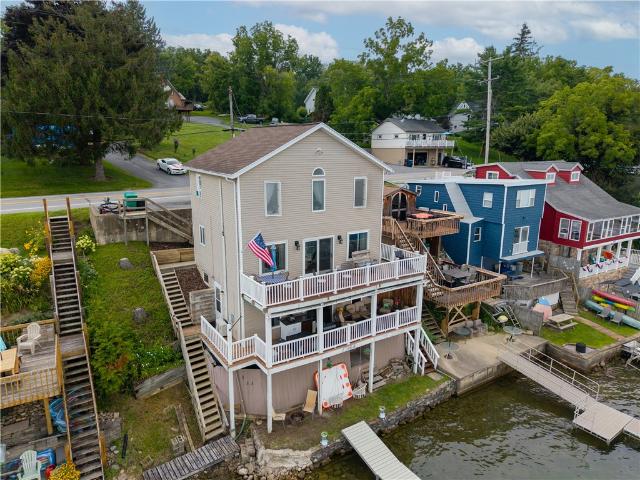 4201 W Lake Road