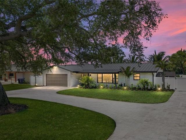 4201 37th St S, Saint Petersburg, FL 33711