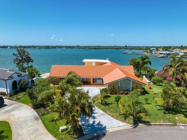 4201 45th St S, Saint Petersburg, FL 33711