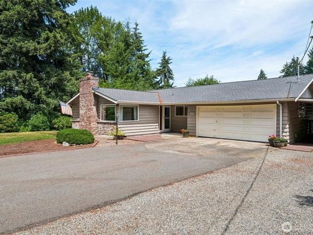 4201 7th St SW, Puyallup, WA 98373