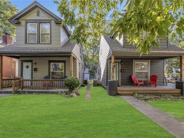 4202 Bell St, Kansas City, MO 64111