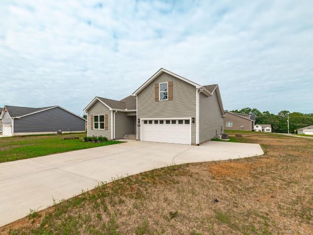 4202 Hereford Dr