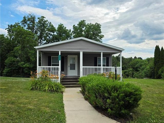 4202 Silver Fox Ct, North Whitehall Township, PA 18069