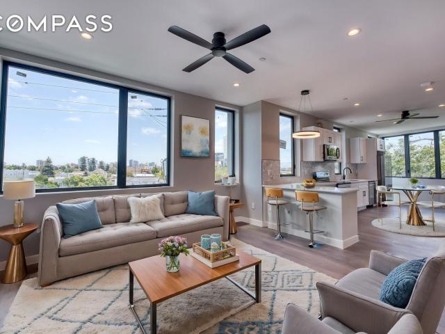 4202 Telegraph Ave 301, Oakland, CA