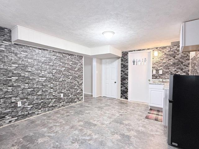 4203 Maple Road