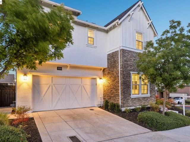 4203 Oak Knoll Dr