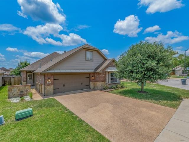 4203 Cedar Creek Ct, College Station, TX 77845