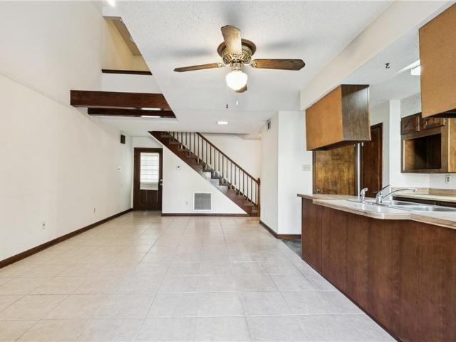 4203 Paradis Lane