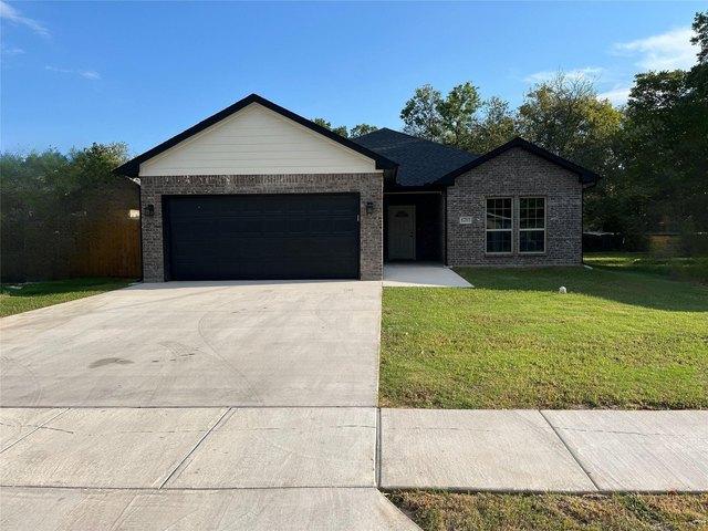 4203 Pickett St, Greenville, TX 75401