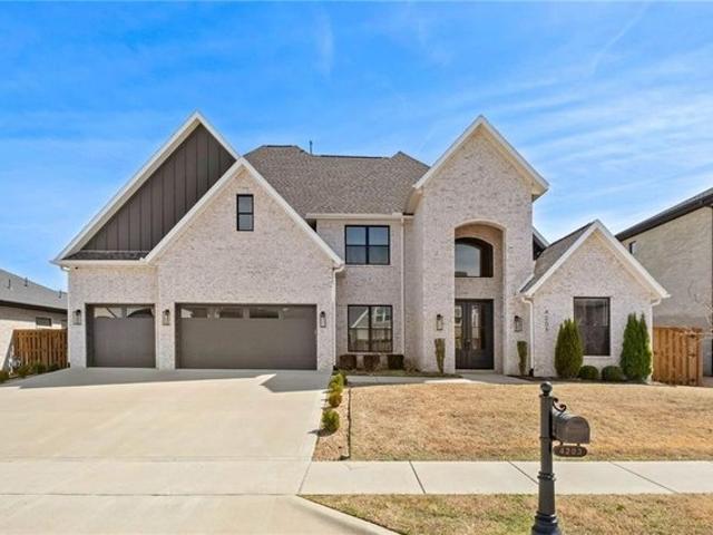 4203 S 87th Pl, Bentonville, AR 72713