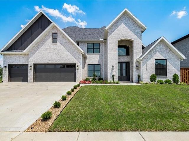 4203 S 87th Pl, Bentonville, AR 72713