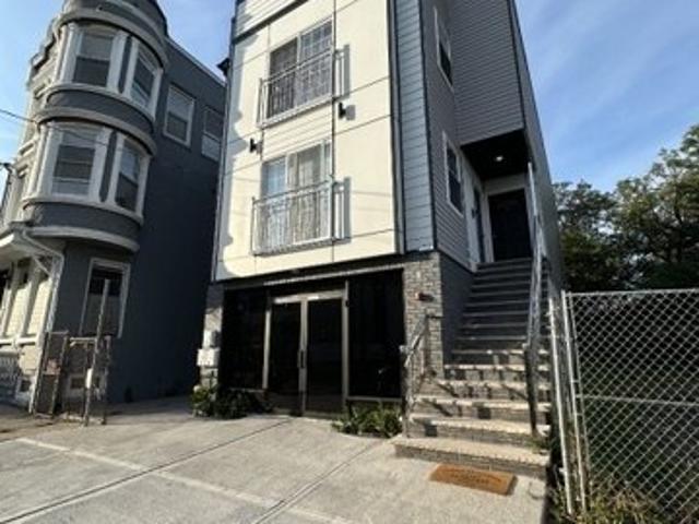 420 18th Ave, Newark, NJ 07108