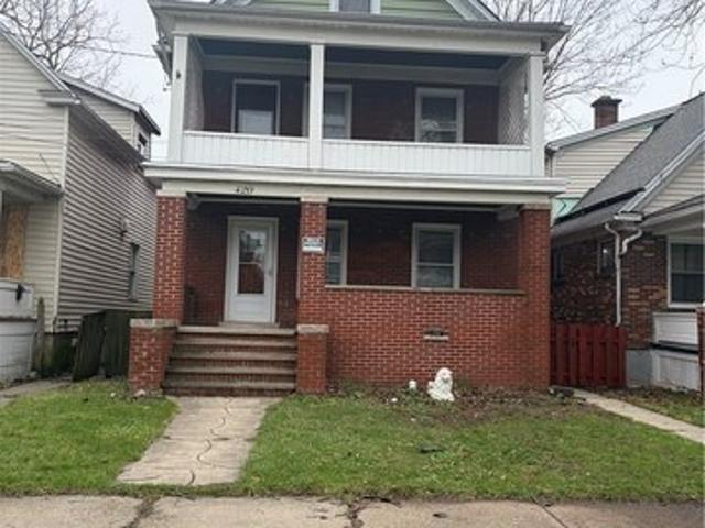 420 18th St Unit Upper, Niagara Falls, NY 14303
