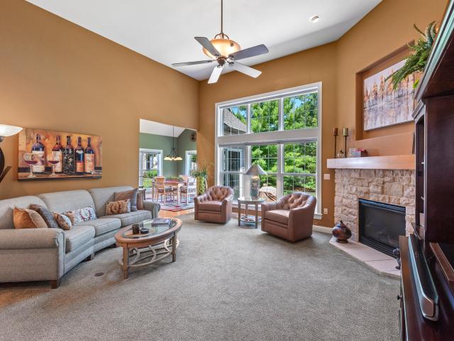 420 Cobblestone Ct