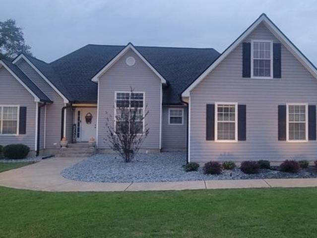 420 Colvin Dr, Locust Grove, GA 30248
