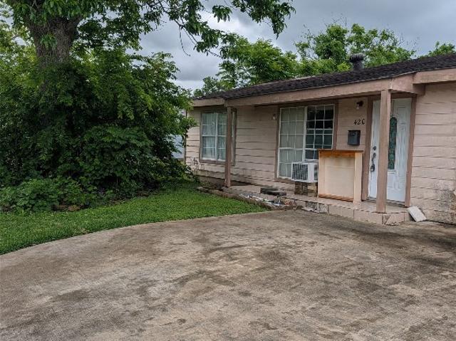 420 Azalea Street