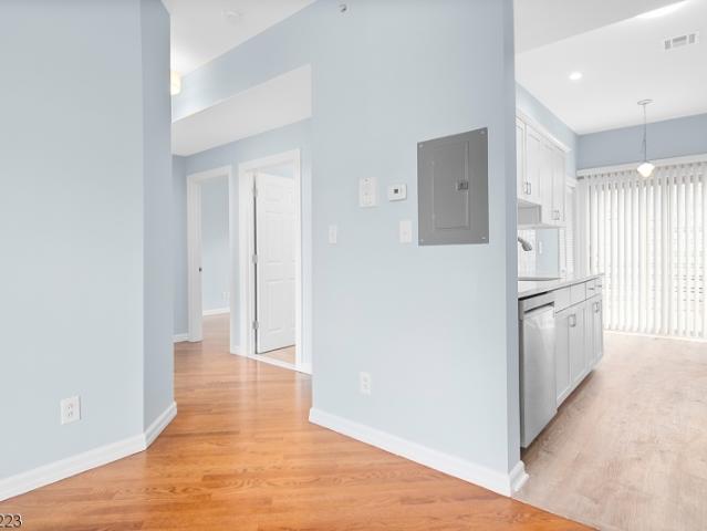 420 Bloomfield Ave Apt 4 #