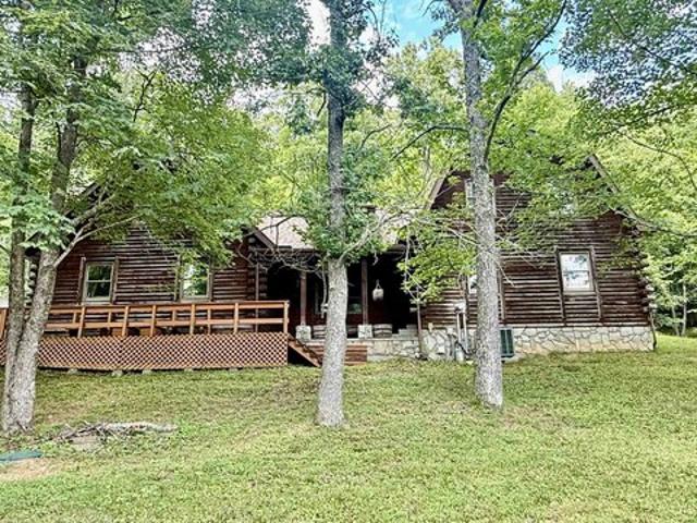 420 Brookefield Farm Rd, Ashland, KY 41102