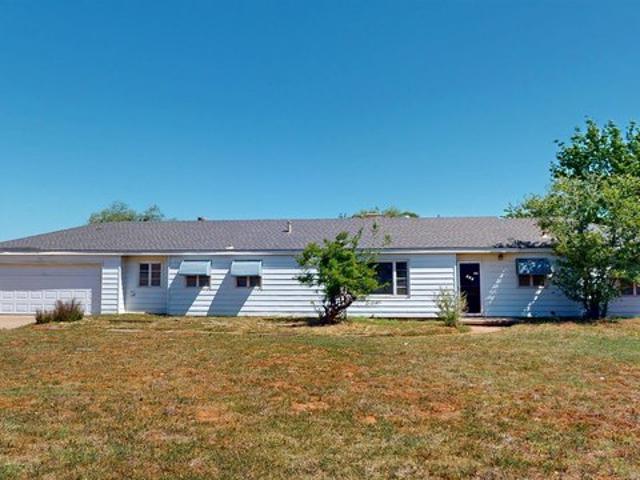 420 Downs Ave, Woodward, OK 73801