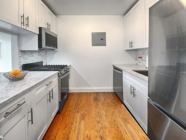 420 E 58TH Street 18C