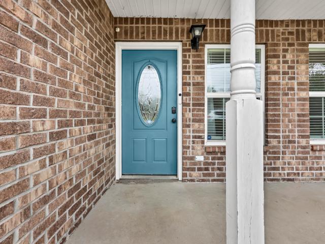 420 E Thompkins Ln, Clarksville, TN 37043 | Compass