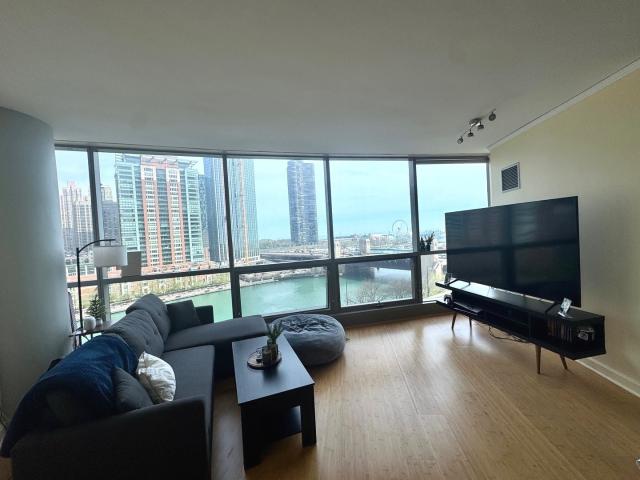 420 E Waterside Dr, Unit 612, Chicago, IL 60601 | MLS #12622 | Compass