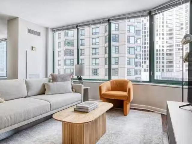 420 E Ohio St, Streeterville 1 Bedroom 1 Bath