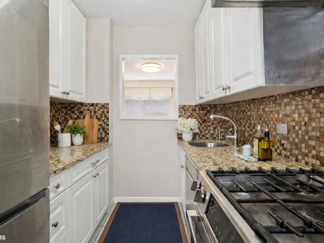 420 East 55th Street, Unit 5Q