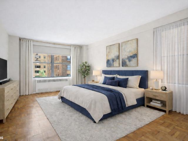 420 East 55th Street, Unit 5R