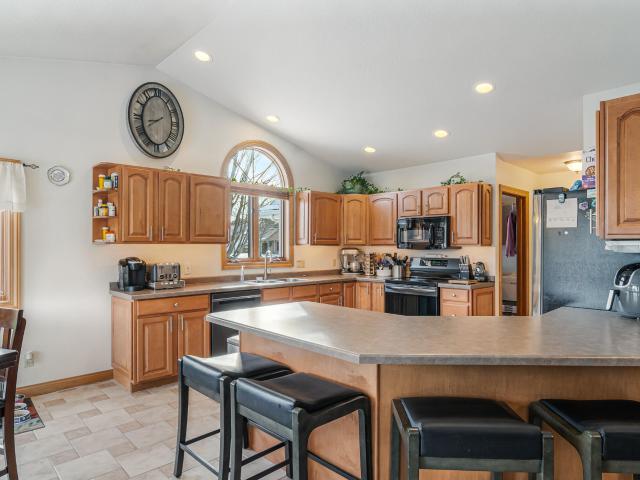 420 Fieldstone Ct