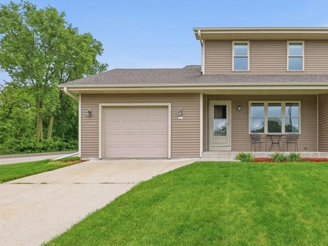 420 Keno Cir, Horicon, WI 53032