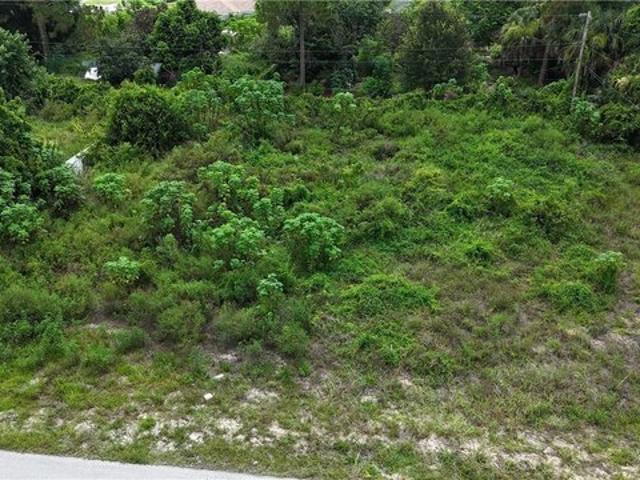 420 Hamilton Ave, Lehigh Acres, FL 33972
