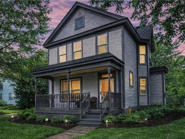 420 Oak St, Hudson, WI 54016